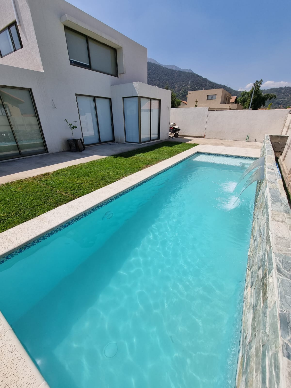 Empresa Constructora Santiago